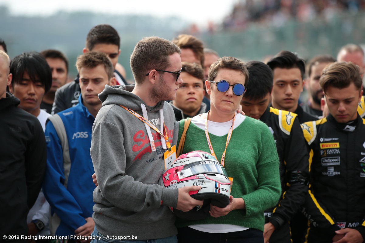 België: Het eerbetoon aan Anthoine Hubert - Autosport.be
