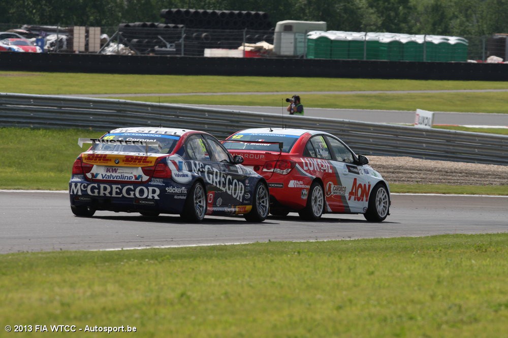 Moscow Raceway: Yvan Muller houdt Tom Coronel van de zege (race 1 ...