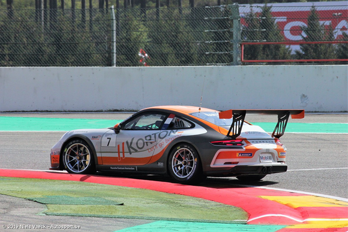 Loek Hartog debuteert in de Porsche Supercup! - Autosport.be