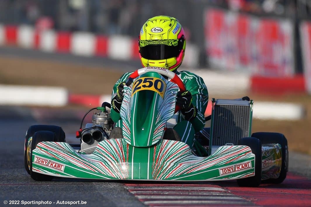 Eerste seizoenszege voor Van Langendonck, Eyckmans debuteert sterk in ...