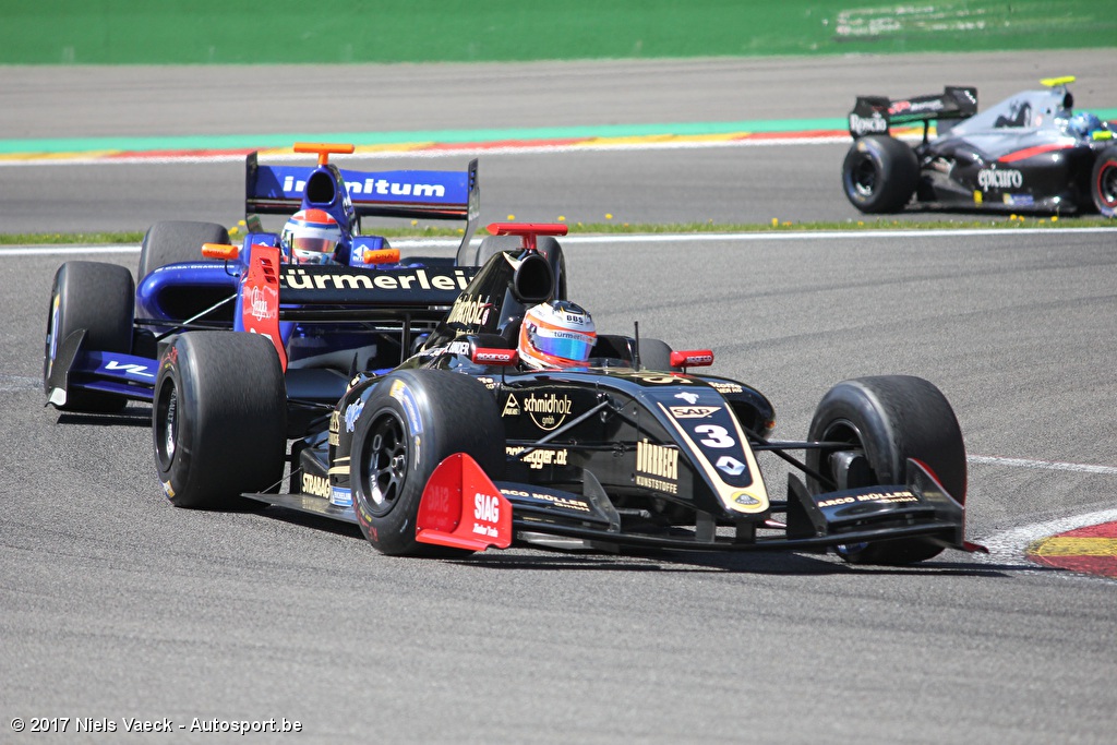 F V8 3.5: Monza: René Binder wint beide races - Autosport.be