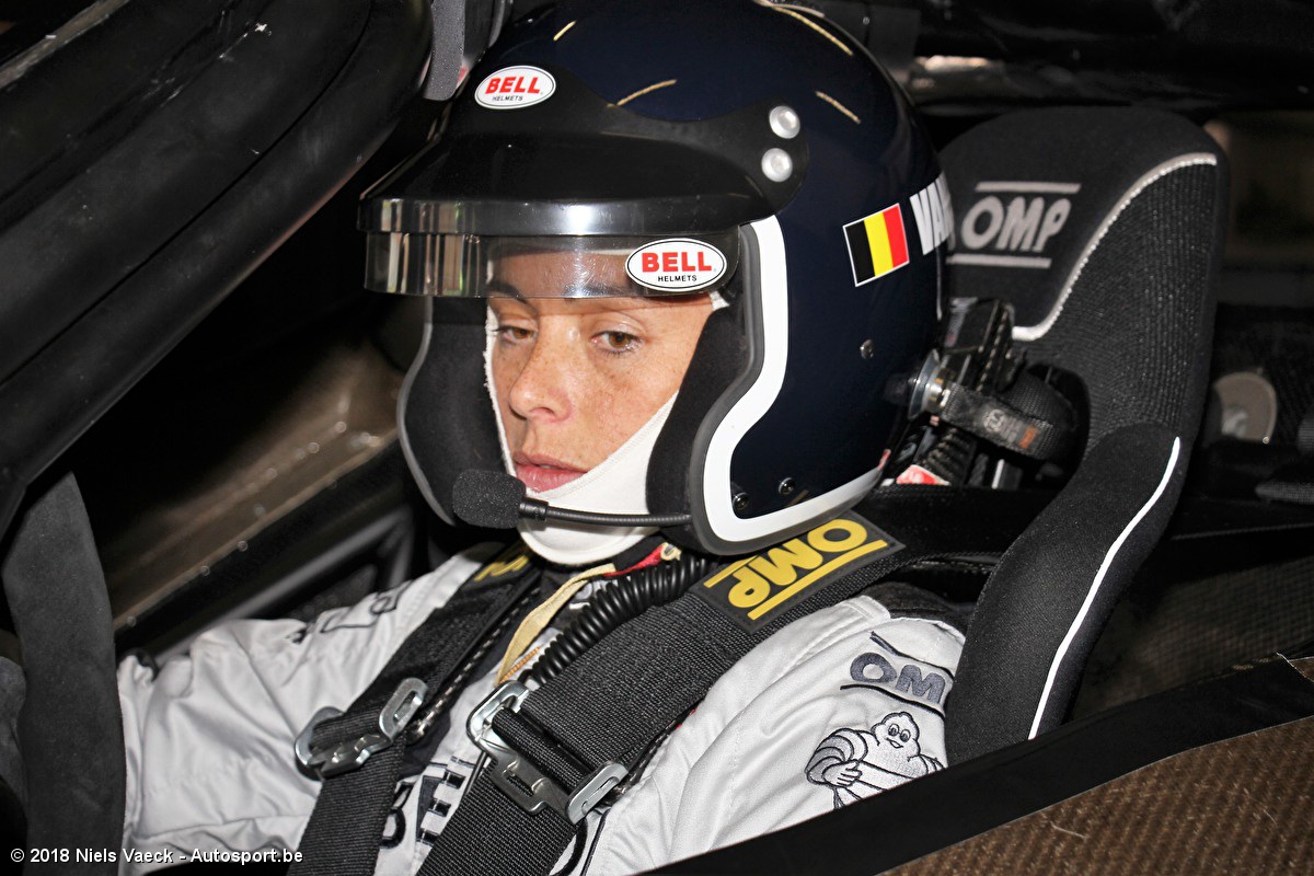 Vanina Ickx rijdt eerste meters met Gillet Vertigo PIKE’X PEAK op ...