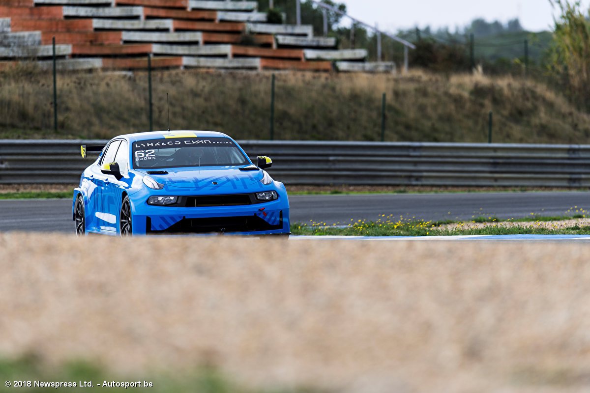 Geely Group Motorsport rondt eerste tests af met nieuwe Lynk & Co 03 ...